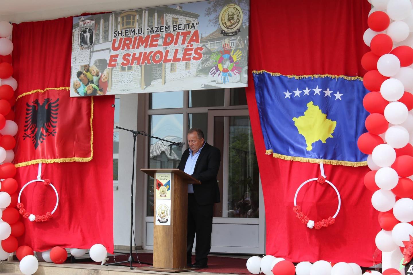 Festë e dyfisht në shkollën Azem Bejta - DRINI.us